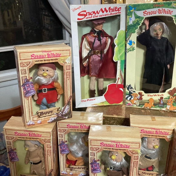 Disney | Other | Disney Snow White And Seven Dwarves Dolls Plus Witch ...